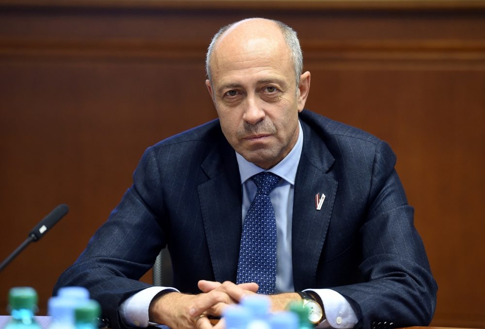 Есть 53-й: Буров укрепил новую коалицию своим голосом - Press.lv