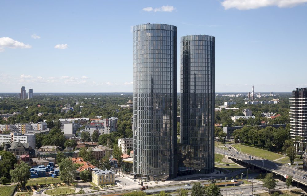 За сколько? Выставлен на продажу высотный комплекс «Zunda Towers ...