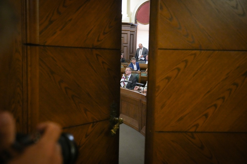 Дело срочное и сверхважное: Сейм созван на внеочередное заседание ...